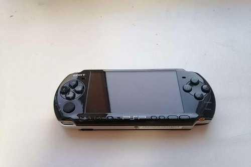 Продам прошитую PSP 3008 в очень хорошем состоянии