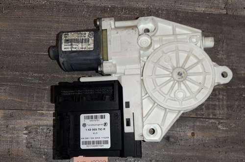 Мотор стеклоподъемника Volkswagen Tiguan VAG