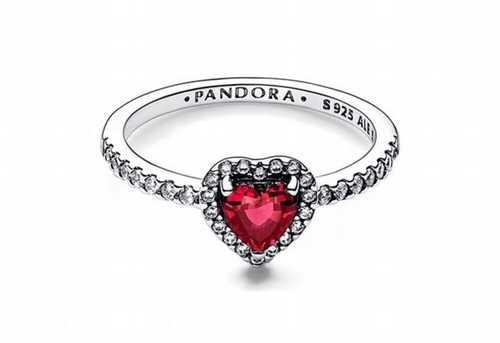 Кольцо Pandora с красным сердцем