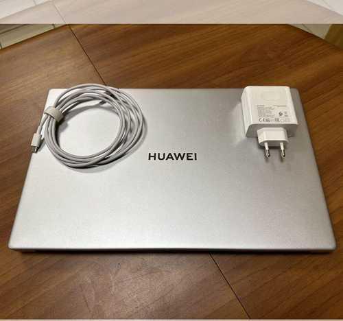 Ноутбук Huawei 16 / 512 BoM-WFQ9