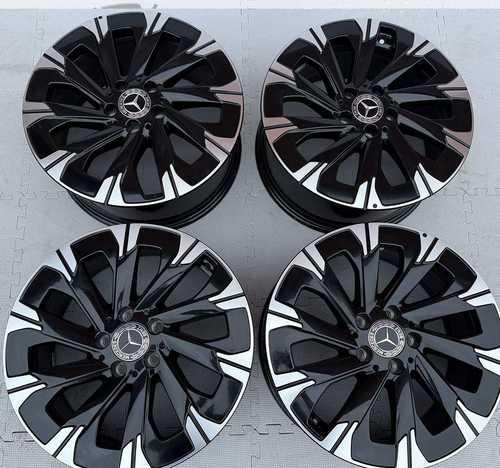 Диски оригинальные новые R18 на Mercedes V 447