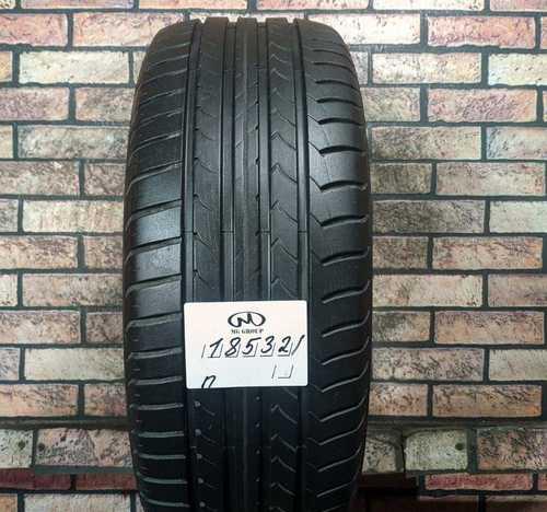 Goodyear EfficientGrip 215/55 R16