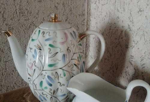Заварочный чайник и сливочник