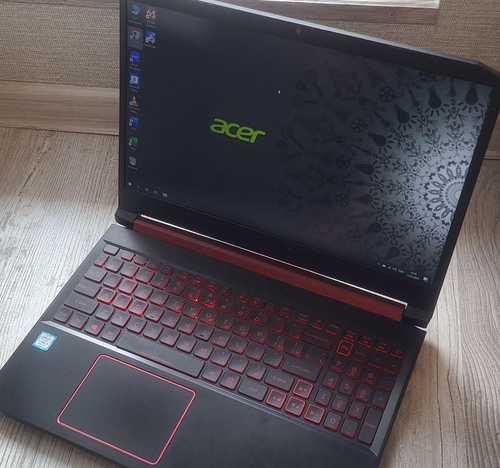 Acer i5-9300/8gb/GTX 1050