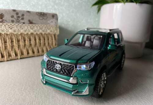 Модель автомобиля Toyota Land Cruiser Prado металл