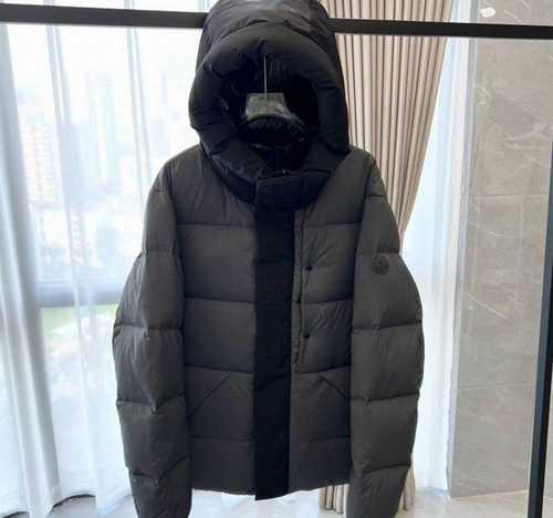 Пуховик Moncler