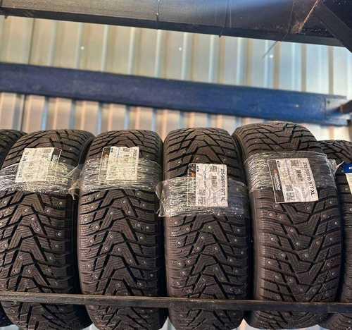 Hankook Winter I'Pike RS2 W429 215/55 R16