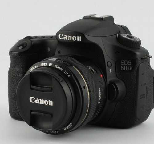 Зеркальный фотоаппарат Canon eos 60d   обектив Can