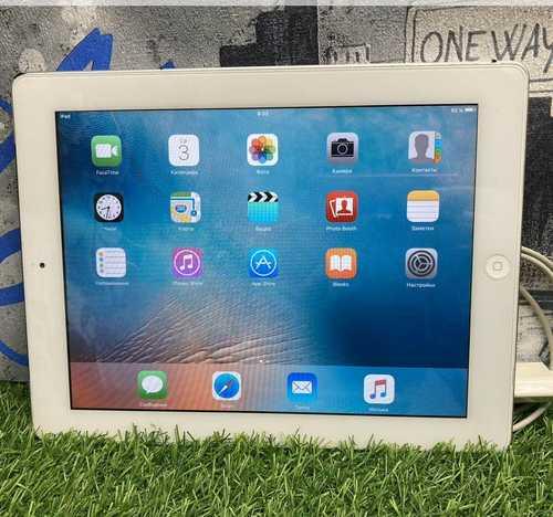 Apple iPad 3 Wi-Fi   Cellular 64GB