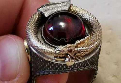 Серебряное кольцо с драконом