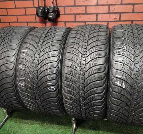 Kumho WinterCraft WP71 245/40 R19 и 275/35 R19 100V