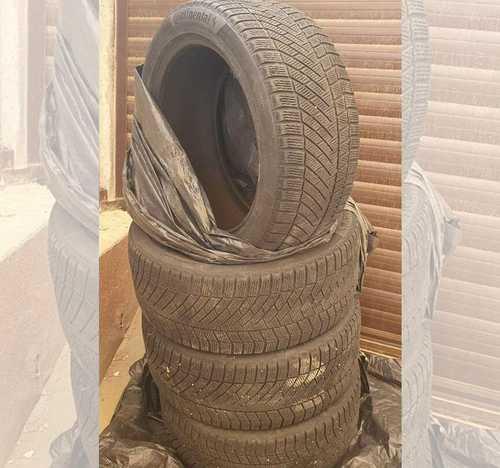 Continental ContiVikingContact 6 235/45 R17 T