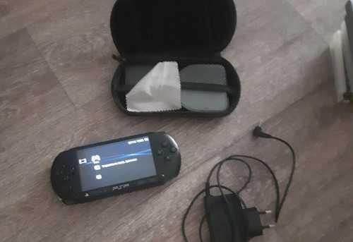 Sony PSP e 1008 + 9 дисков
