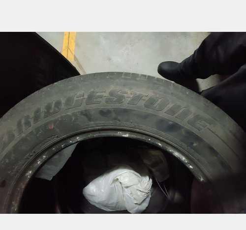 Bridgestone Dueler H/P 235/65 R18 106H