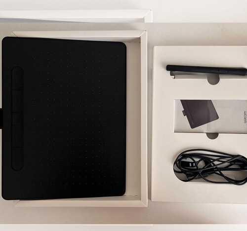 Wacom Intuos M Bluetooth CTL-6100WLK-N