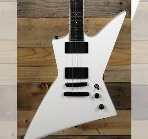 ESP LTD EX-401 snow white в наличии