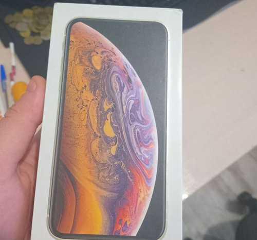 iPhone Xs, 64 ГБ