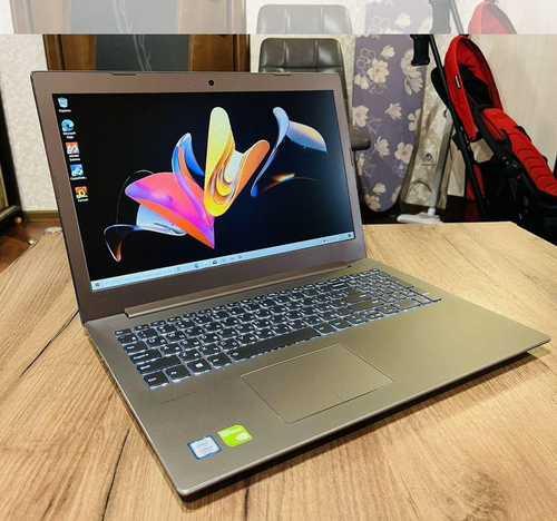 Lenovo 15.6"FHD IPS i5-7Gen 8Gb GeForce 940MX