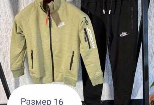 Продам спортивный костюм для мальчика