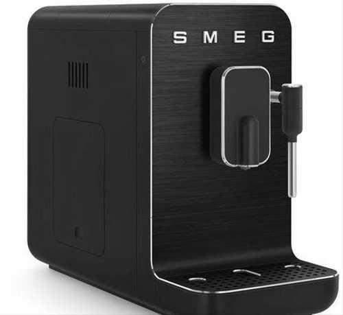Автоматическая кофемашина Smeg BCC02, черный