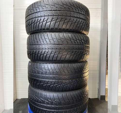 Nokian Tyres WR SUV 3 275/45 R20 110V