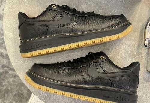 Nike Air Force 1 Luxe "Black Gum"