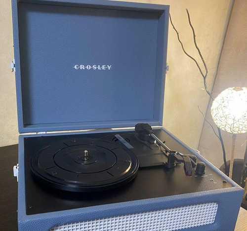 Проигрыватель Crosley Voyager