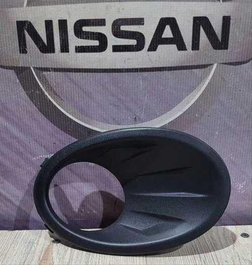 Оправа накладка птф туманки Nissan qashqai Лев