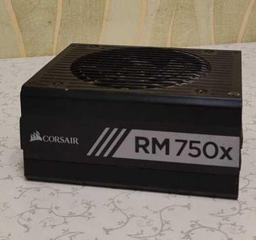 Блок питания Corsair rm750x