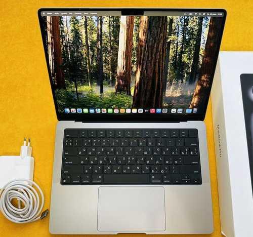 Macbook pro 14 M3 2023 8GB/512GB 60 циклов