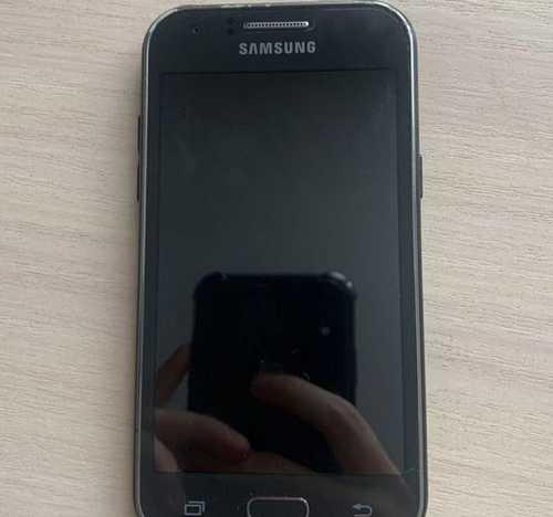 Samsung Galaxy J1 SM-J100FN, 4 ГБ