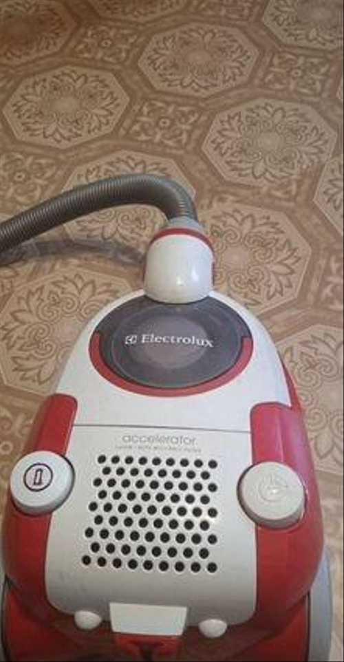 Пылесос Electrolux Accelerator 1600w