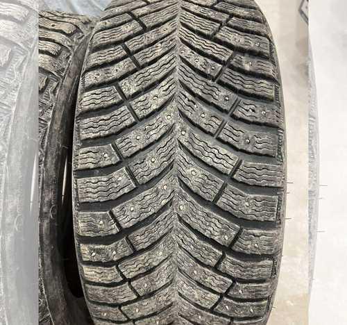 Michelin X-Ice North 4 225/45 R17