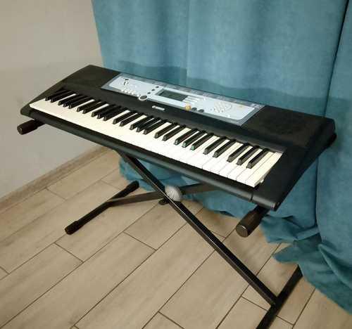 Синтезатор yamaha psr e213