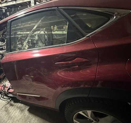 Заднее правое крыло Lexus NX