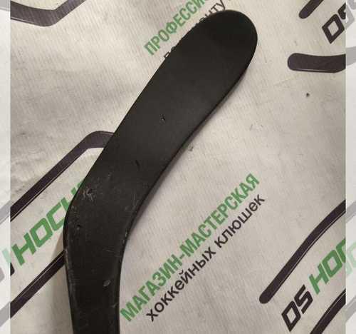 Клюшка хоккейная правый хват bauer 2s