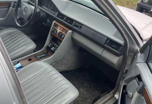 Кожаный салон w124