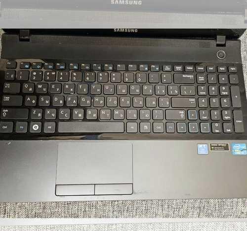 Ноутбук Samsung NP300E5Z-S03RU