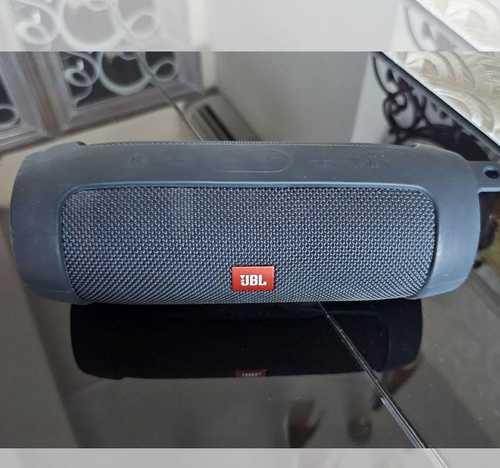 Колонка JBL charge 3