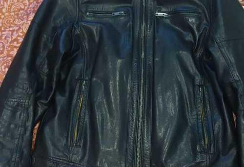 Дублёнку, кожаную куртку 52 размер