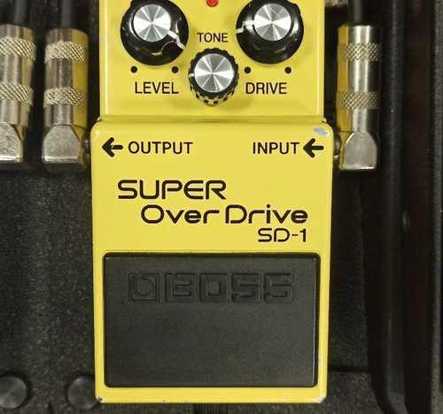 Гитарная педаль Boss SD-1