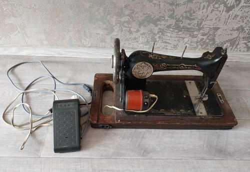 Швейная машина Singer с элетро мотором