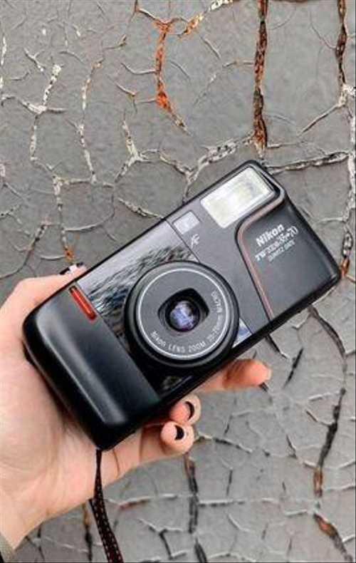 Пленочный фотоаппарат Nikon tw zoom