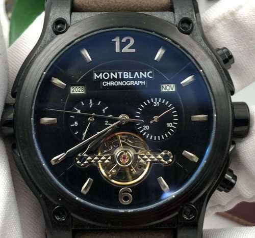 Механические мужские часы Montblanc на коже