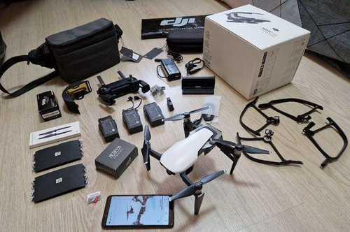 DJI Mavic AIR Fly More Combo