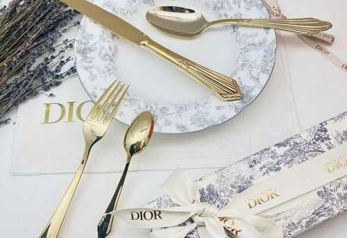 Набор столовых приборов Dior с позолотой
