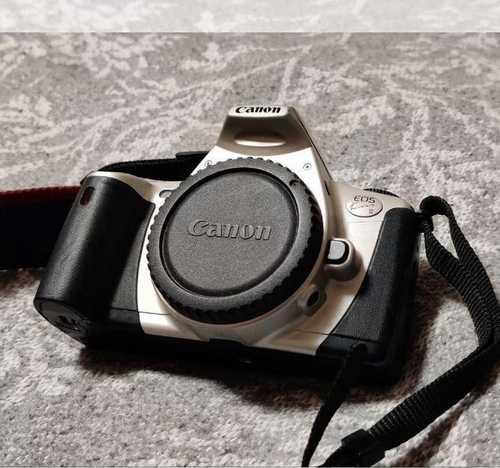 Плёночный фотоаппарат Canon EOS 300/kiss III