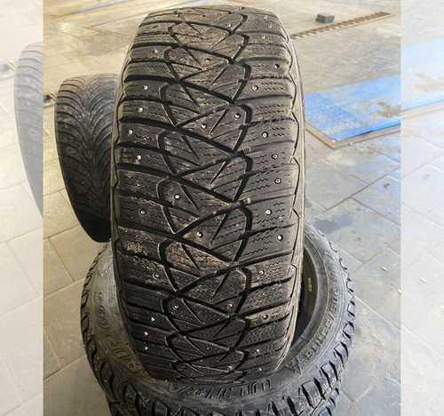 Goodyear Ultragrip 600 205/55 R16 94T