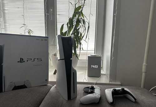 Продам PS5 Slim, 1тб