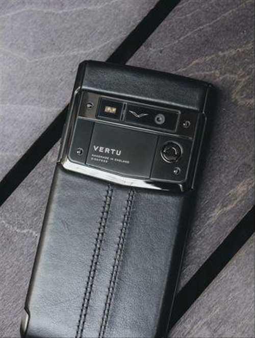 Vertu Signature Touch